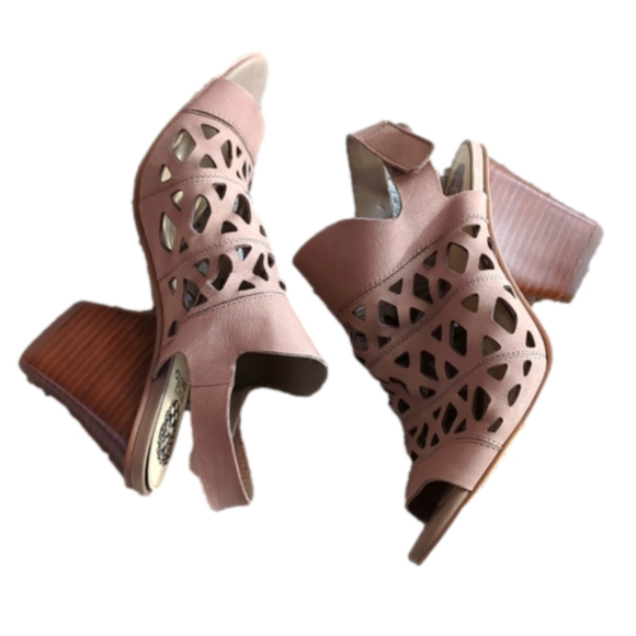 Vince Camuto | Shoes | Vince Camuto Deverly Slingback Cutout Tan Beige ...